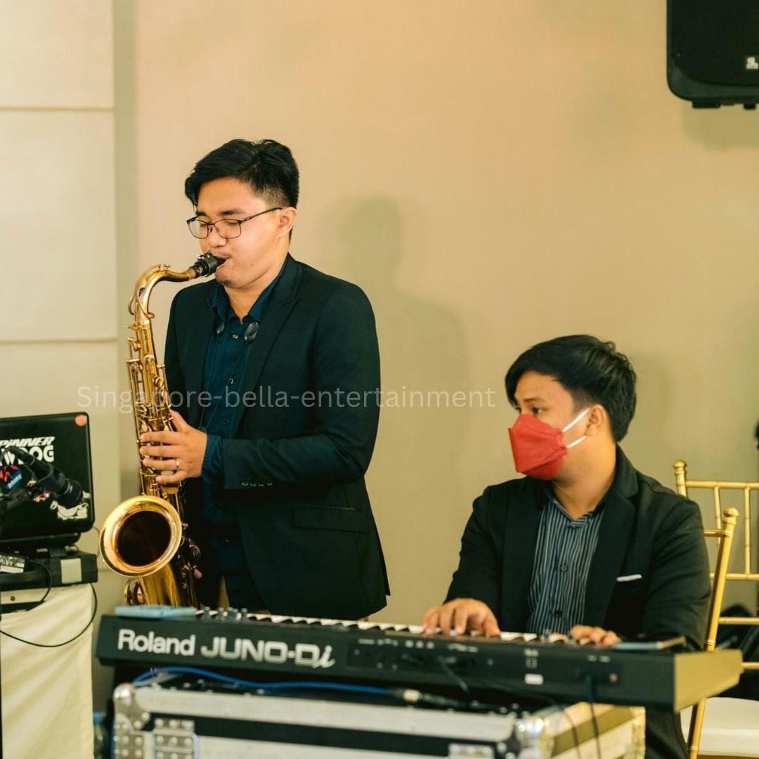 Hire Saxophonist in Singapore, professional sax players for hire!