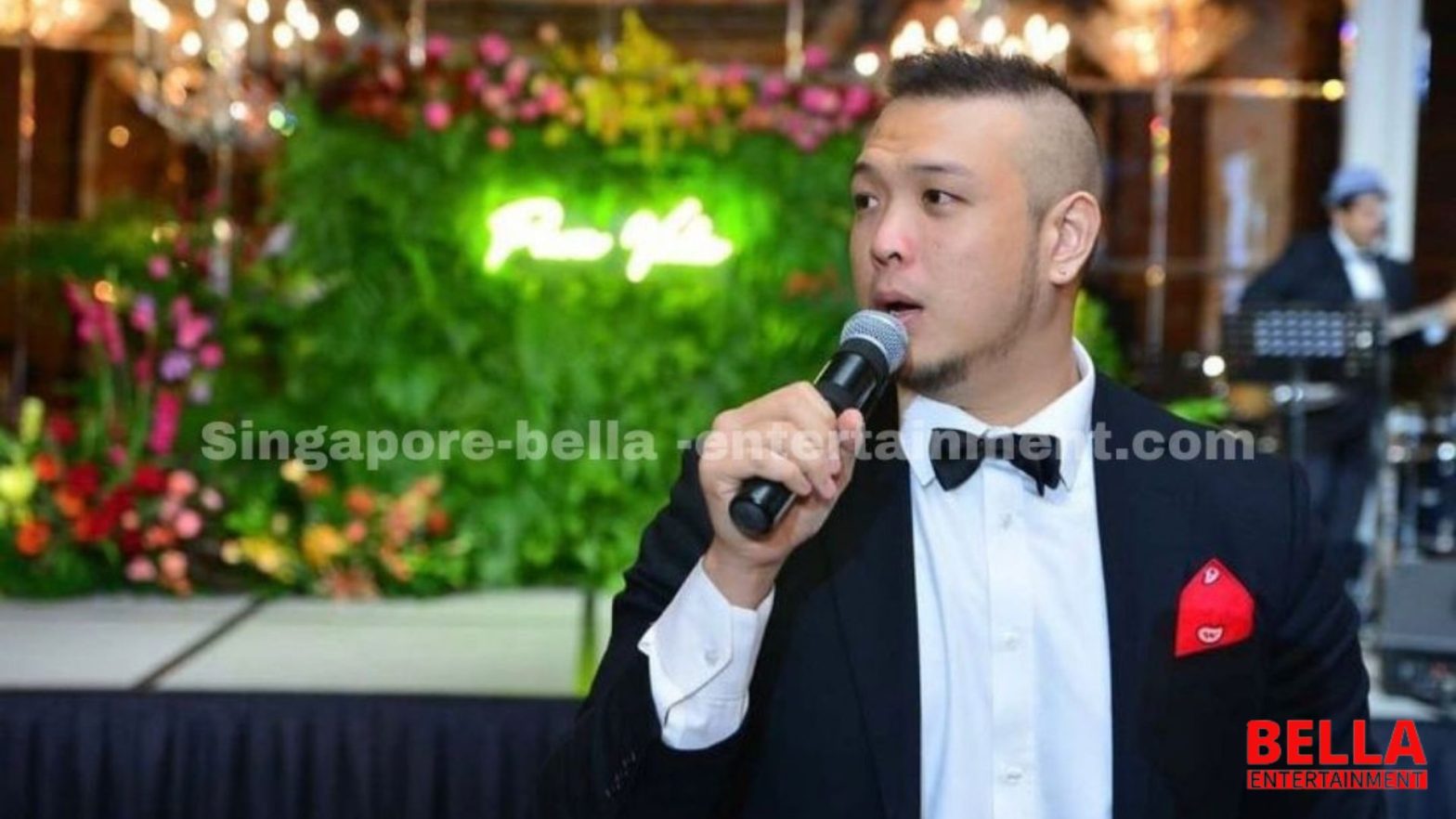 Hire Professional Emcee/MC/Host in Singapore| Bella Entertainment