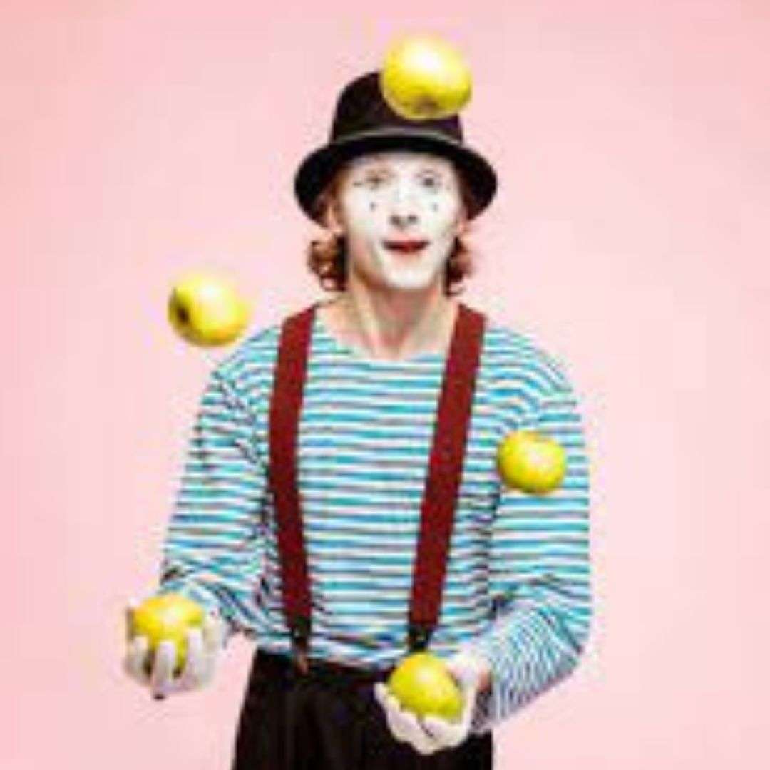 Hire Jugglers in Bangkok | Bella Entertainment Agency