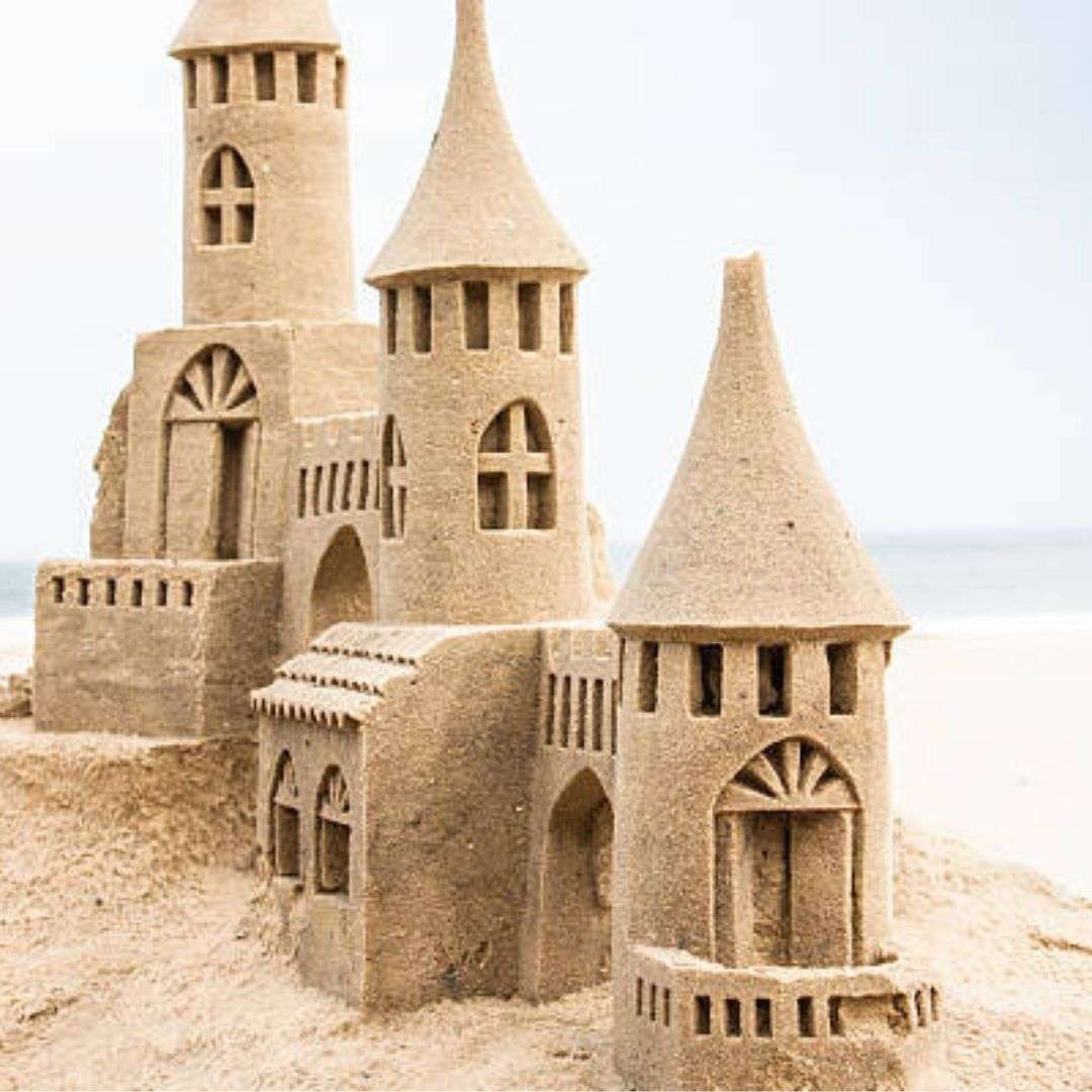 Hire Sand Sculpture Artists in Singapore | Bella Entertainment