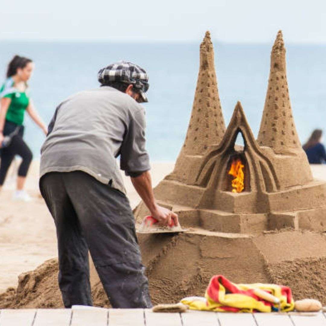 Hire Sand Sculpture Artists in Singapore | Bella Entertainment