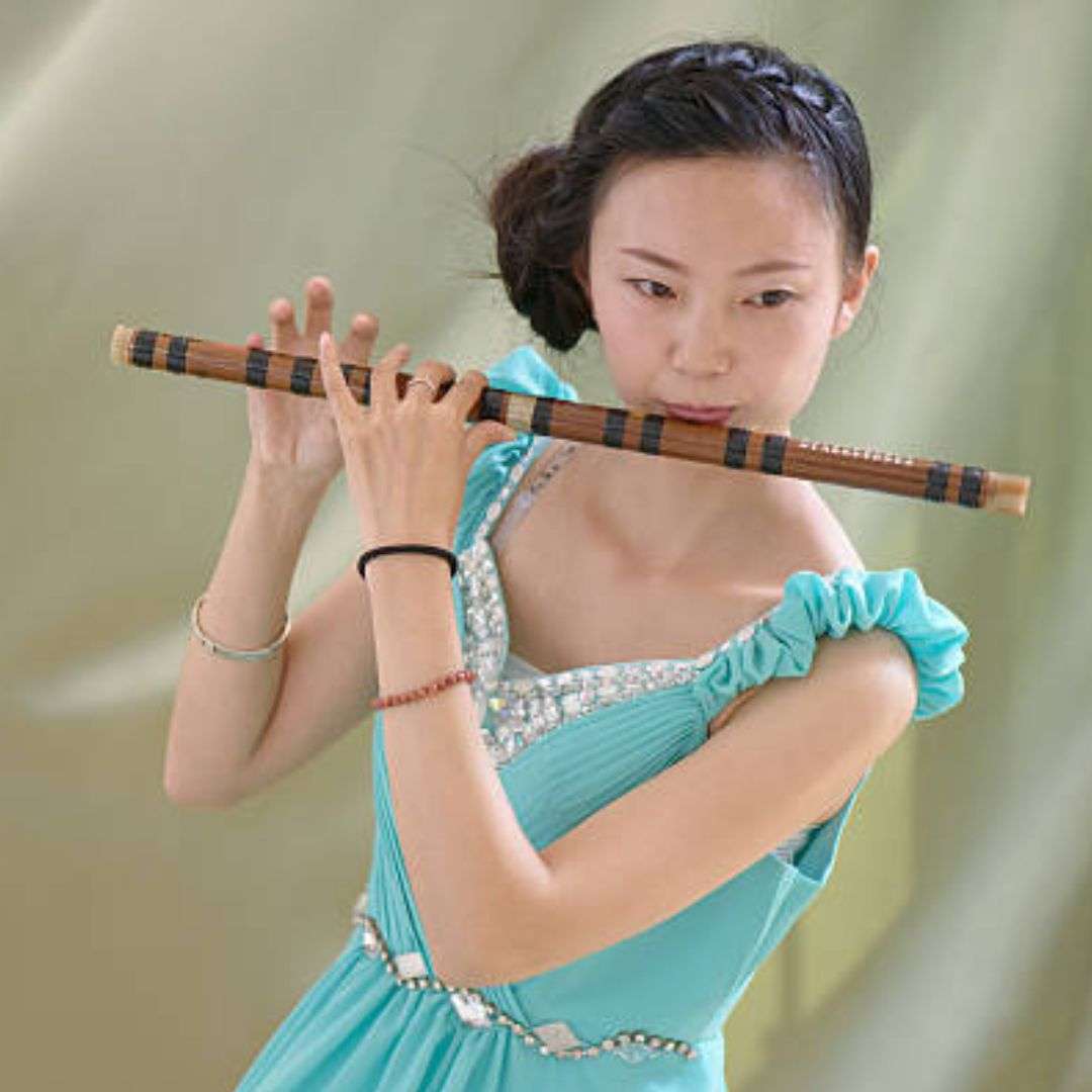 Hire Chinese Musician in Singapore | Bella Entertainment