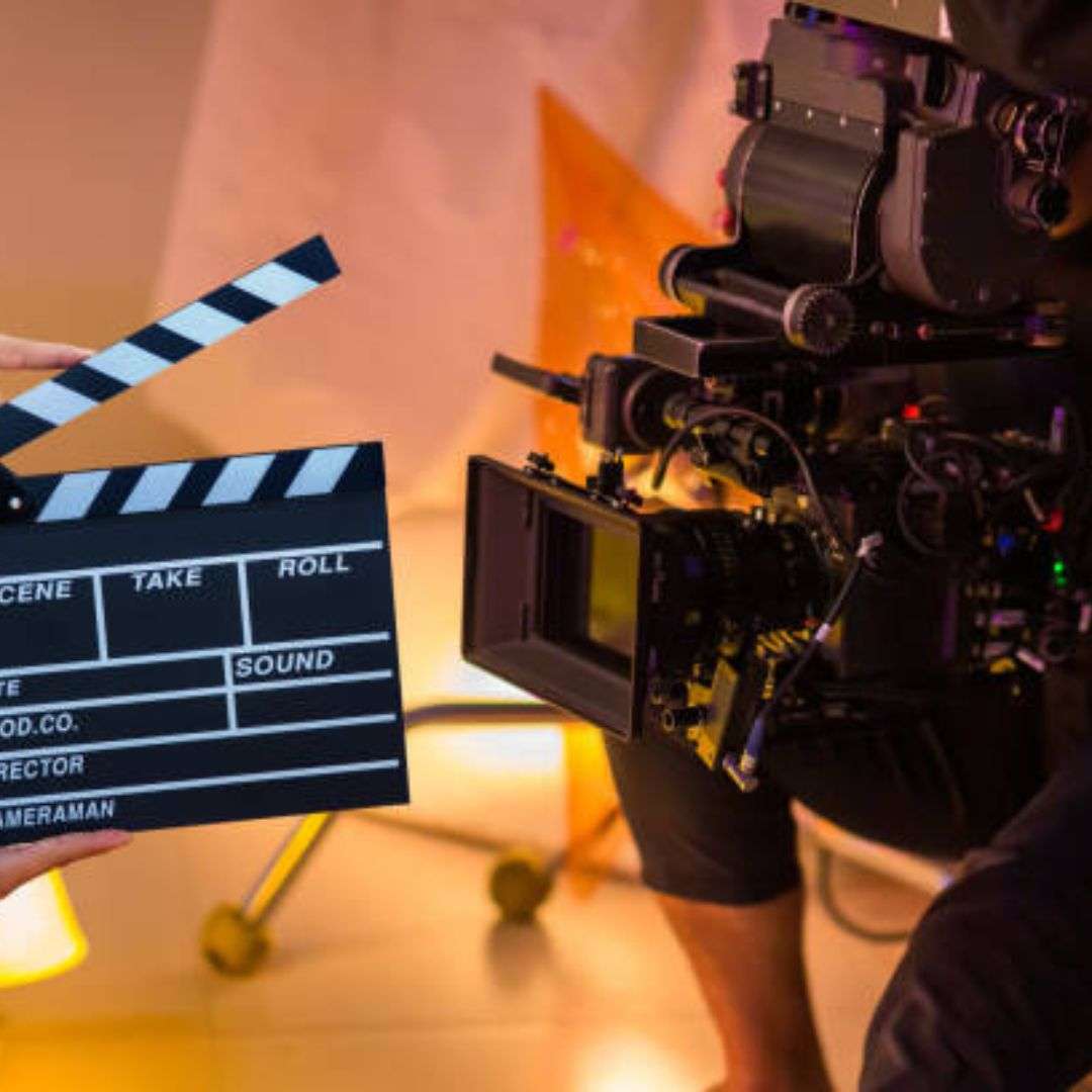 Hire Art Production in Singapore | Bella Entertainment