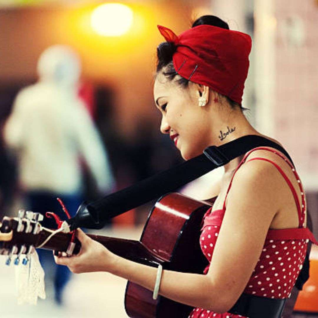 Hire Chinese Singers in Singapore | Bella Entertainment