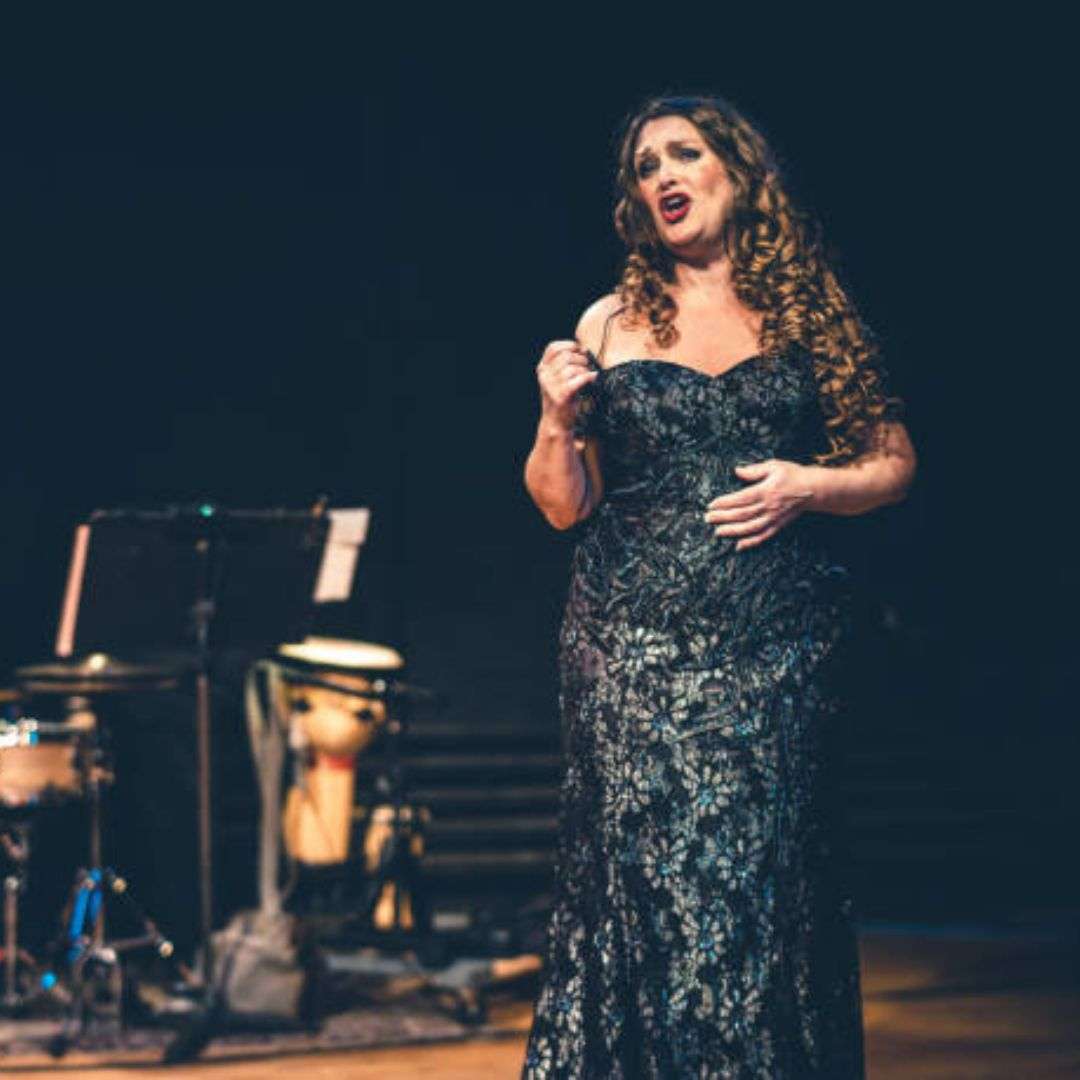 Hire Opera Singers in Singapore | Bella Entertainment