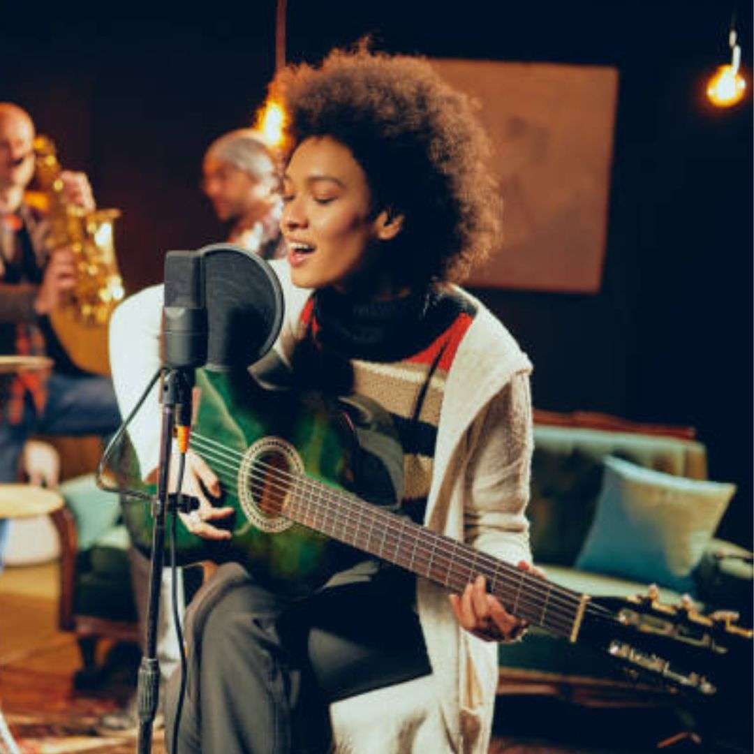 Hire Singers in Phuket - Bella Entertainment